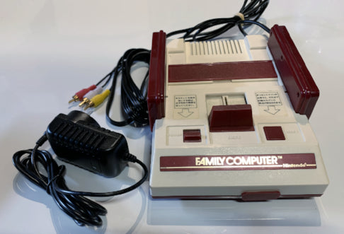 Console | Nintendo Famicom | Original AV Console